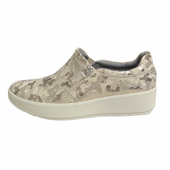 Clarks | Shoes | Clarks Collection Slipon Sneakers Layton Step 65m 468 ...